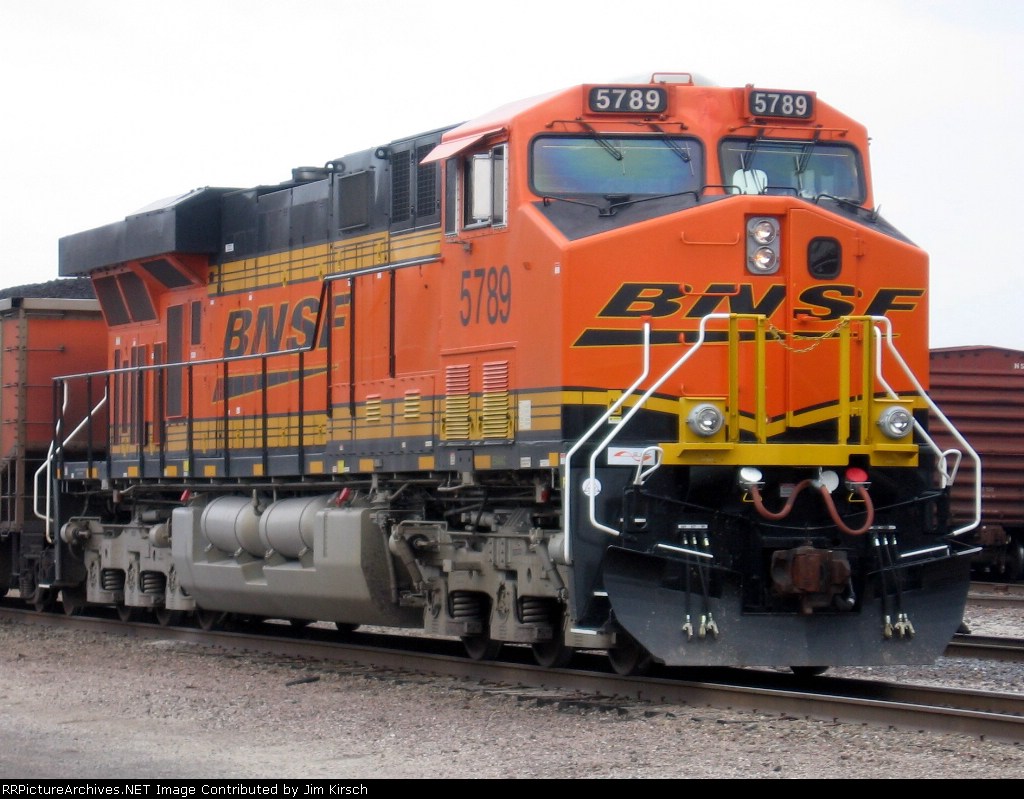 BNSF 5789